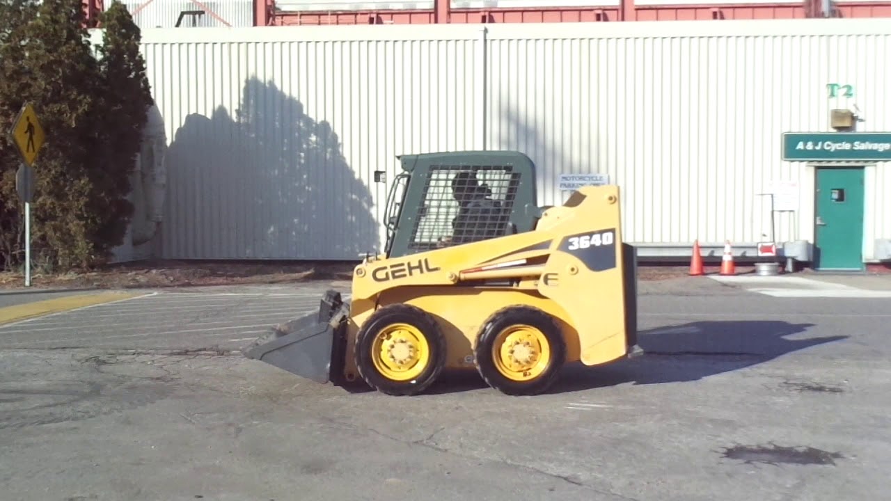Gehl 3640 Skid Steer - www.equipseller.com - YouTube