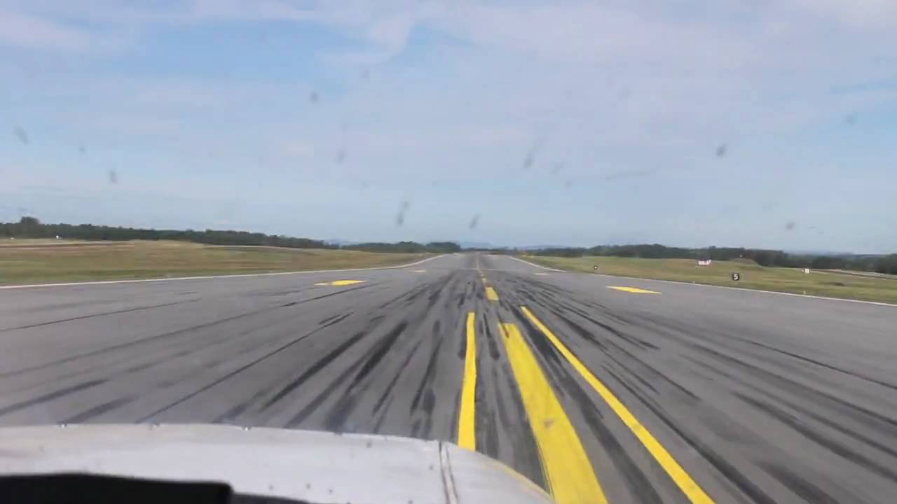 Landing on Rygge Airport. - YouTube