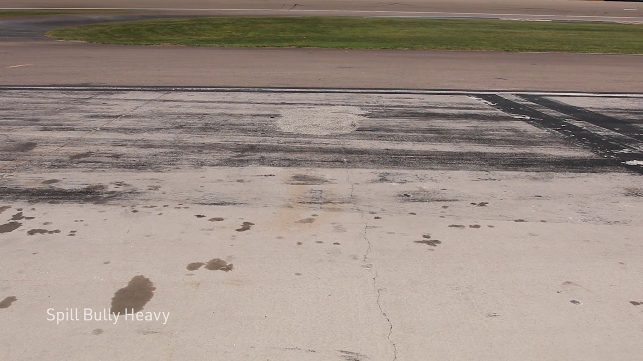 Spill Bully Heavy Wind Resistant Absorbent Track Testing Spills - YouTube