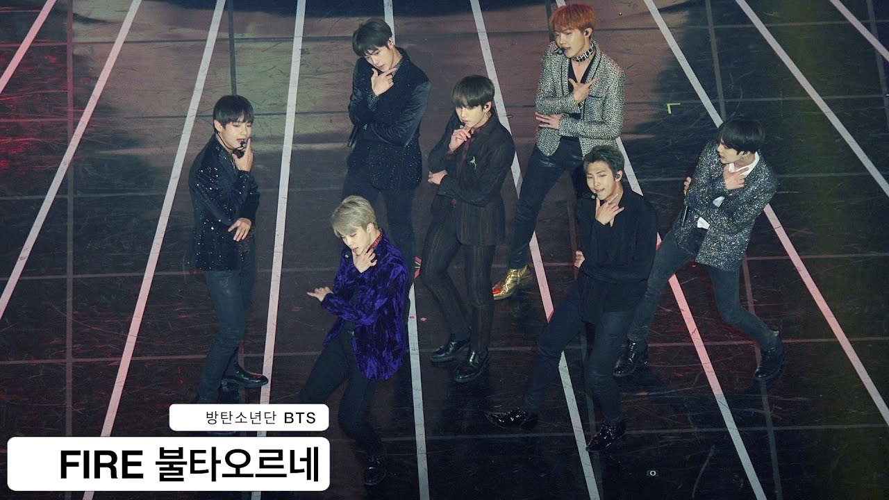 방탄소년단 BTS[4K직캠]FIRE 불타오르네@161116 Rock Music - YouTube