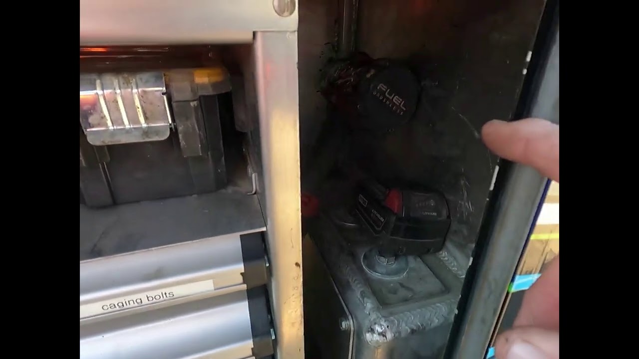 Truck Walk Around Vulcan V935 Rotator - YouTube