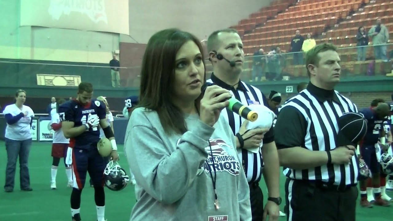 National Anthem with Carrie Simpson 2013 - YouTube