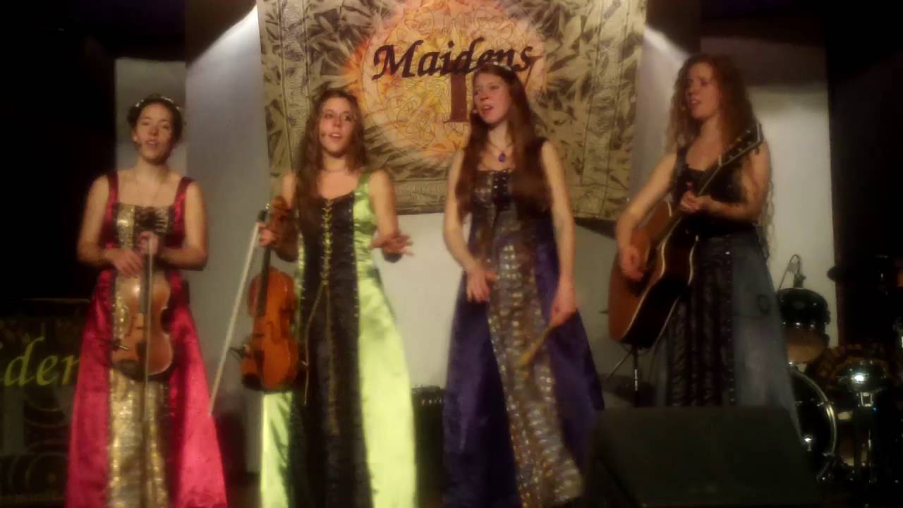 Maidens IV We Wish You a Merry Christmas - YouTube