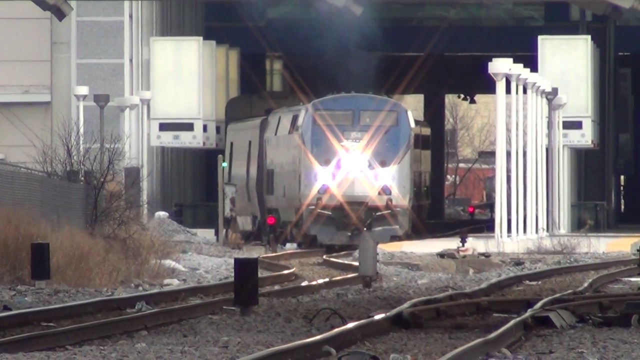 AMTRAK IN EMERGENCY BRAKING AND SPARKS FLY HD - YouTube