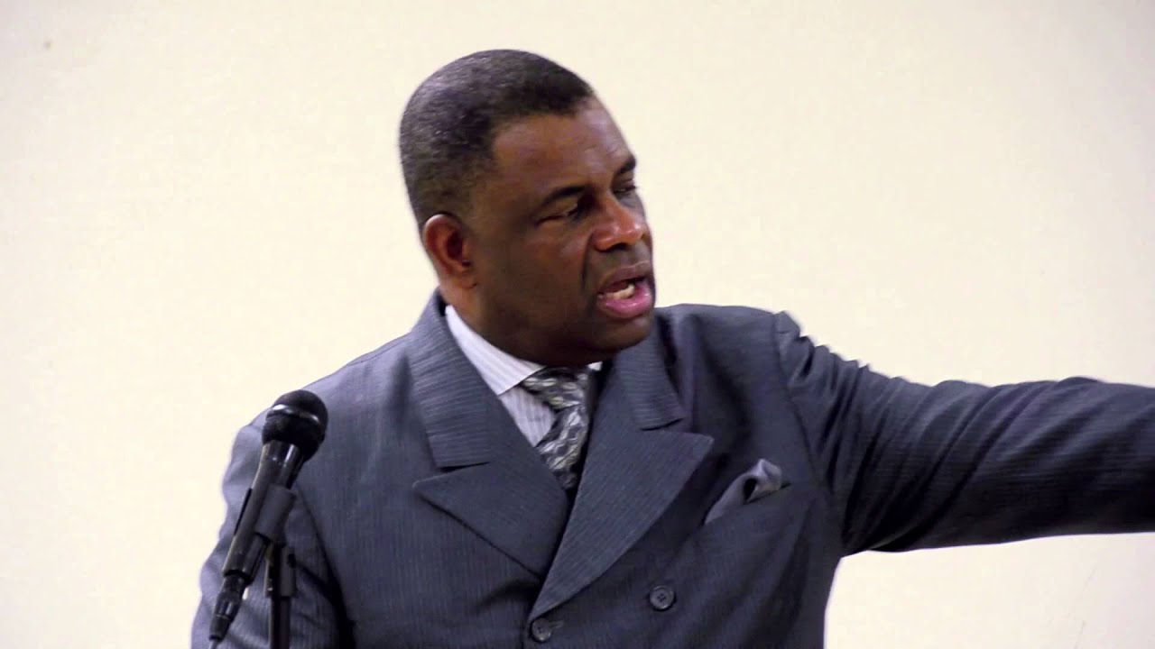 Student Regional Minister Robert Muhammad - YouTube