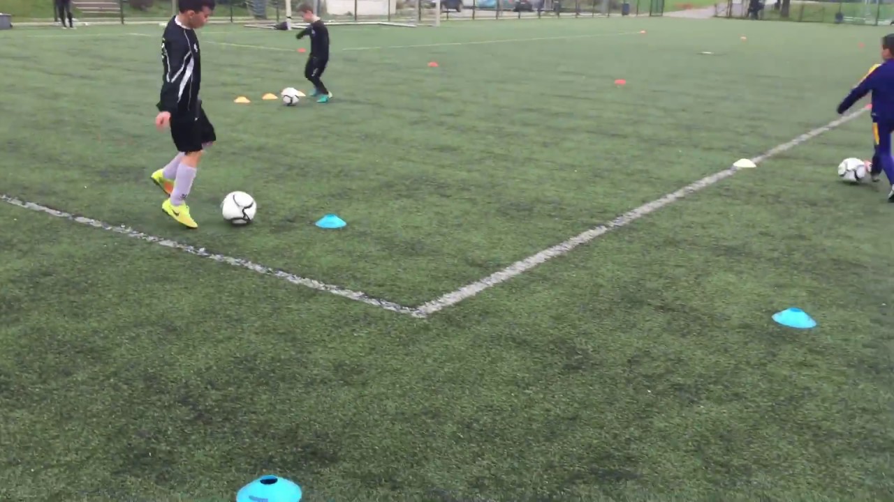 La Maitrise Et Conduite De Balle U10 U11 U12 Youtube