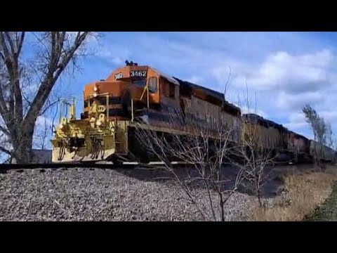 RCPE 3462 leads an EB Train - YouTube