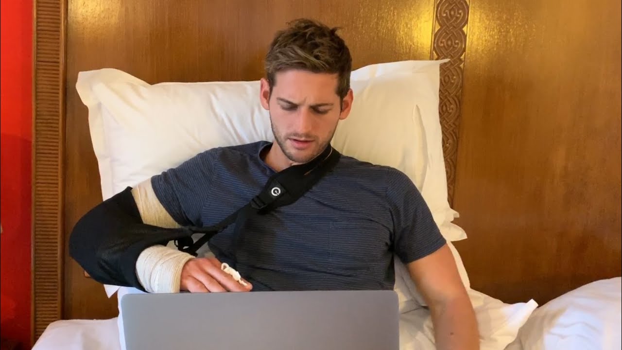 20 Things I can't do without my right arm - YouTube