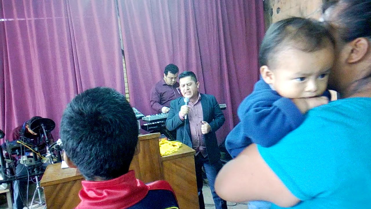 Eliseo Chávez tú eres la luz grupo holocausto - YouTube