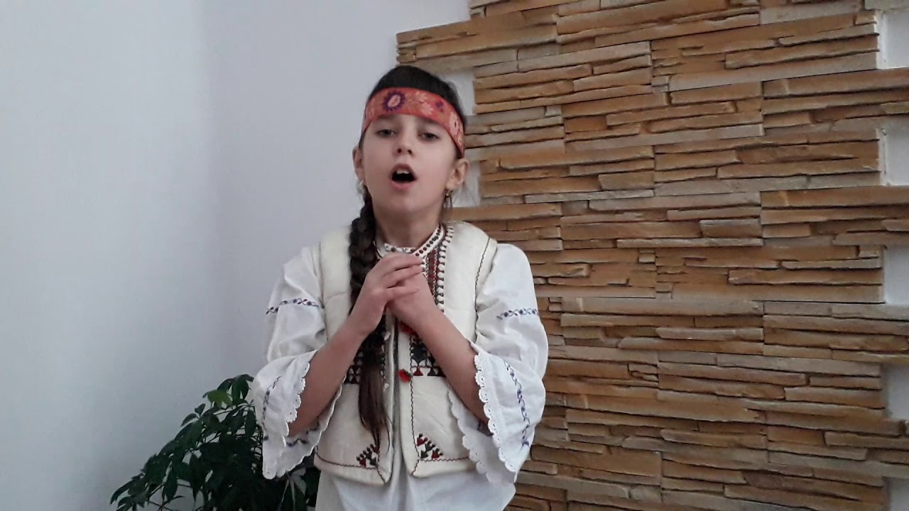 István, a király iskolába megy... RÉKA - Antal Viola - YouTube