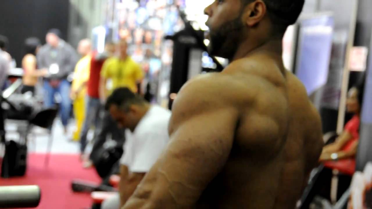 Jimmy Gomes Lima warm up before Olimp Challenge - YouTube