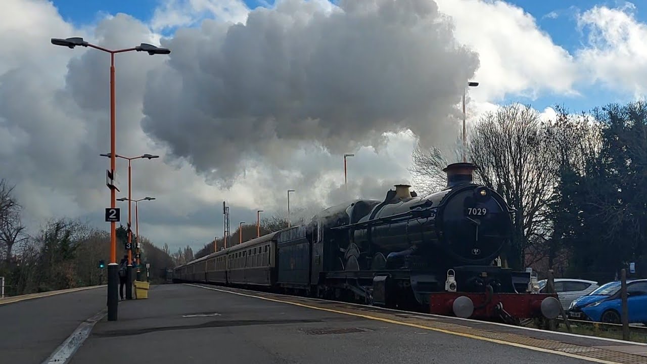 Polar Express passing Acocks Green 16/12/2023 - YouTube