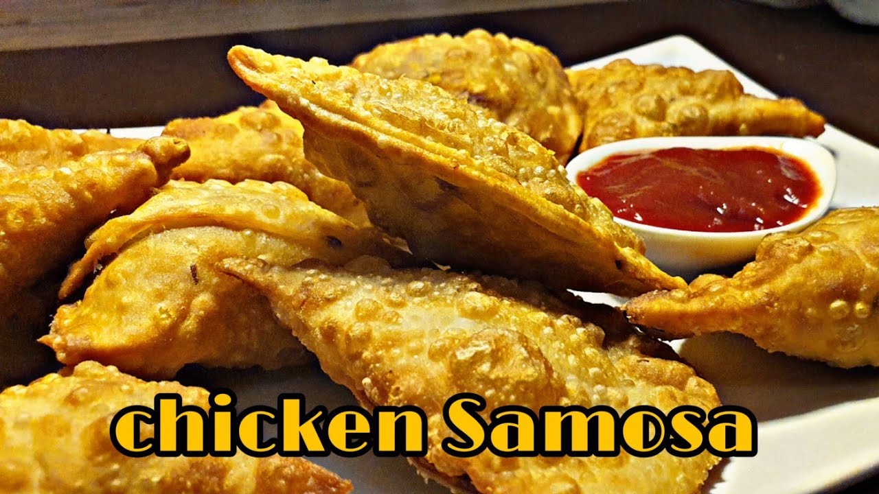 CHICKEN SAMOSA RECIPE #RamadanSpecial - YouTube