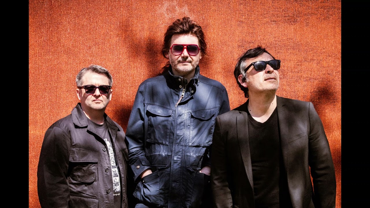 Manic Street Preachers - Christmas Eve - YouTube