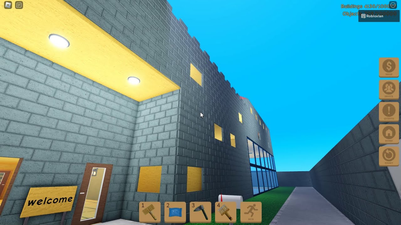 Ian shows off his mansion/hotel hybrid build [Build a raft][Roblox ...