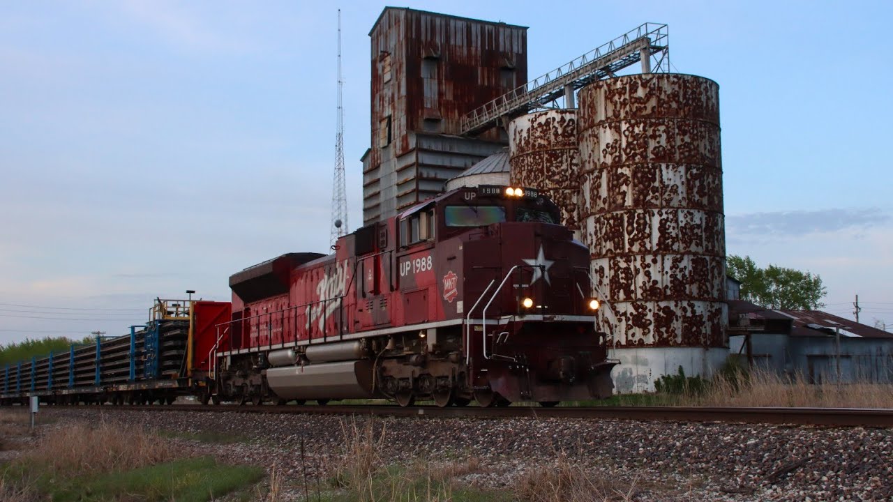 Chasing UP 1988 "The Katy" Leading A Loaded Rail Train! UP Pana Sub (4 ...