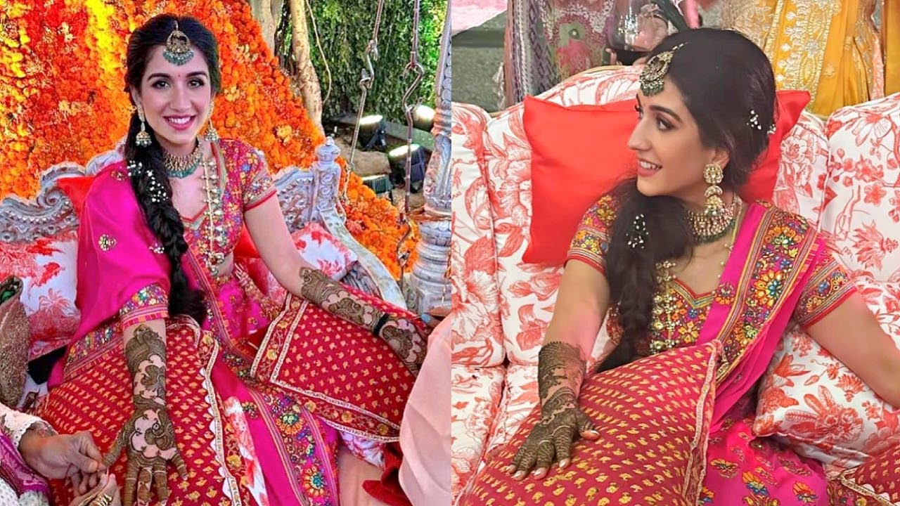 Radhika Merchant Flaunting Her Mehendi In Her Pre Engagement Ceremony ...