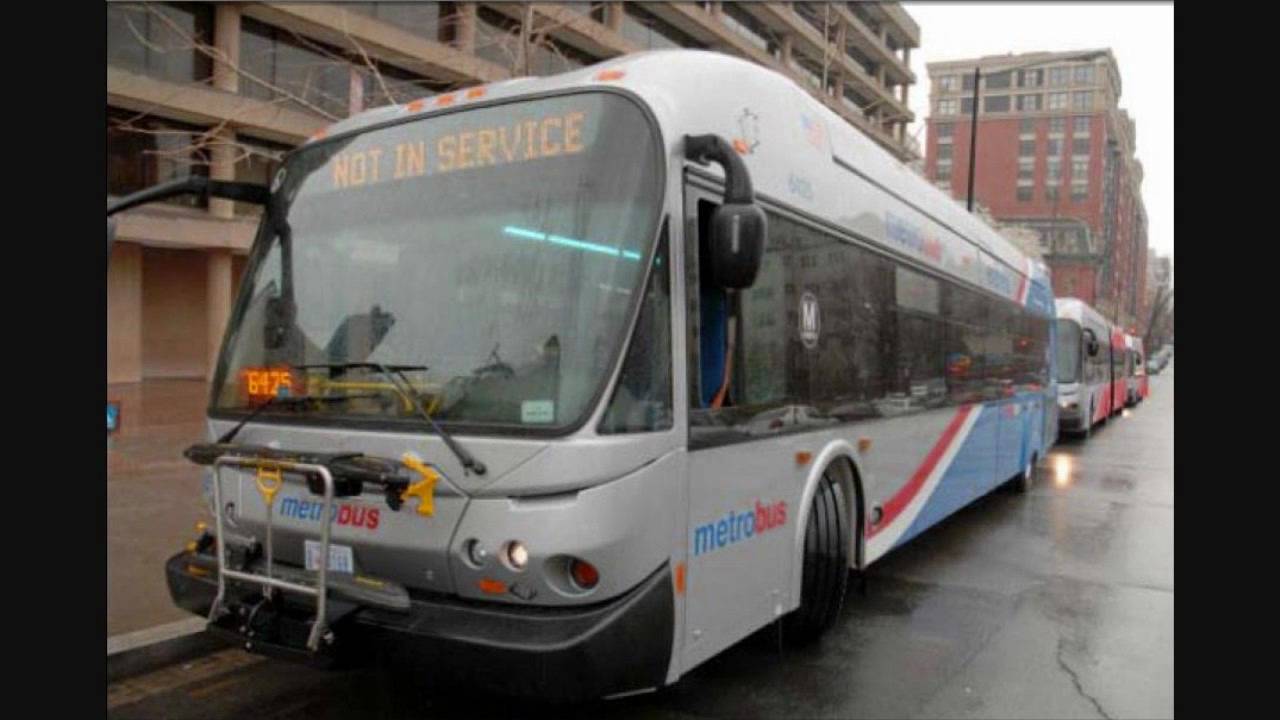 WMATA New Flyer DE42LFA pics/specs - YouTube