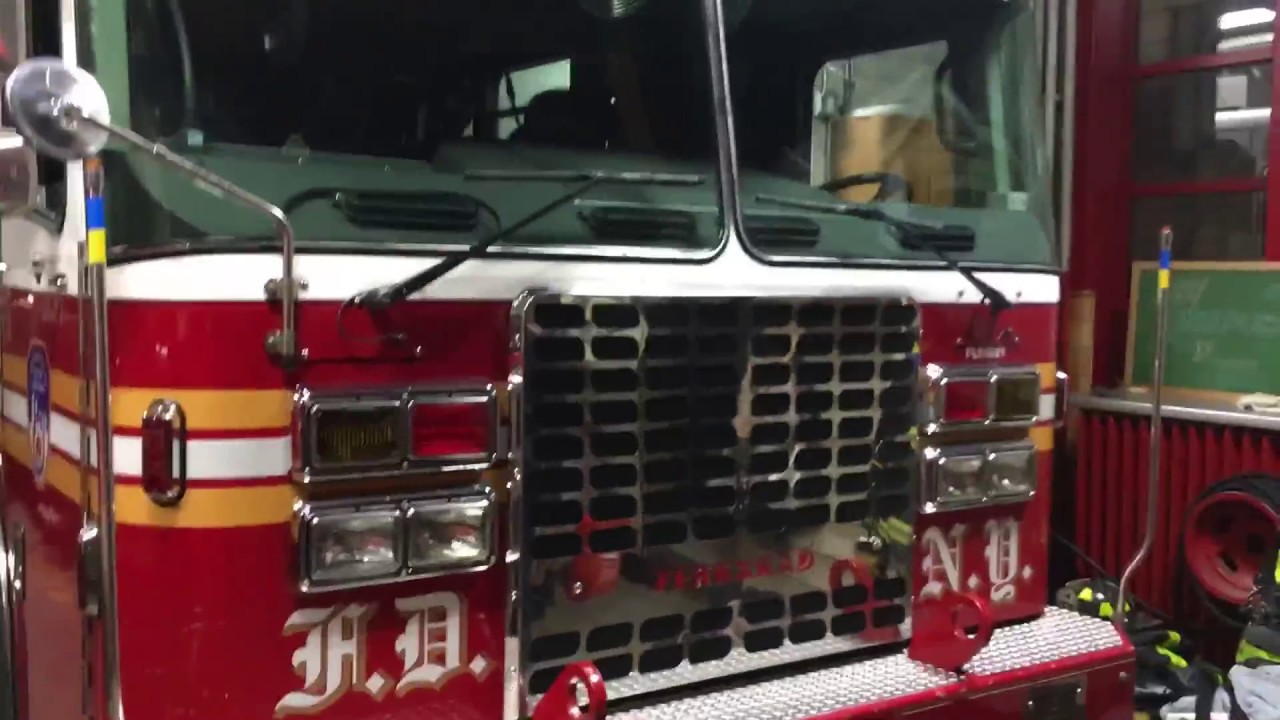 Walk Around FDNY Engine 243 Ladder 168 and Battalion 42 - YouTube