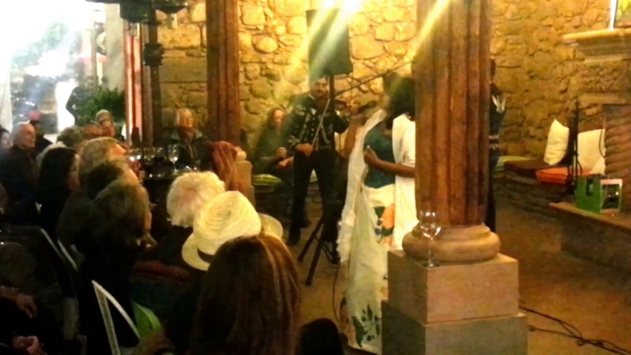 Nora Murillo cover "los laureles" - YouTube