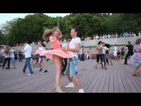 Girl is dancing without Panty