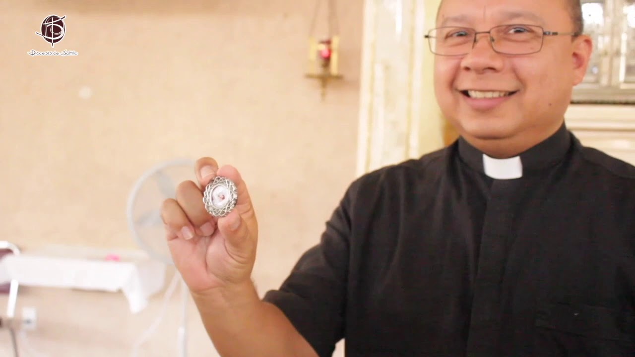 Reliquias del Beato Padre Miguel Agustín Pro SJ - YouTube