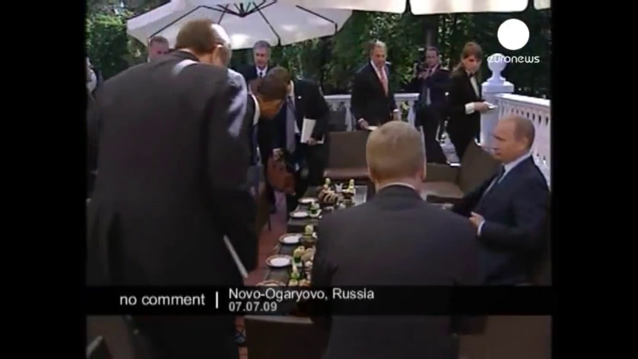 Obama & Putin - breakfast - YouTube
