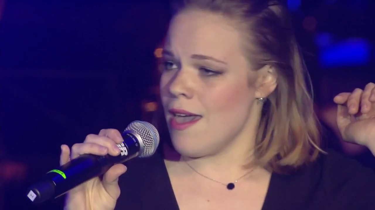 Oonagh Jacobs singing I've got the music in me - YouTube