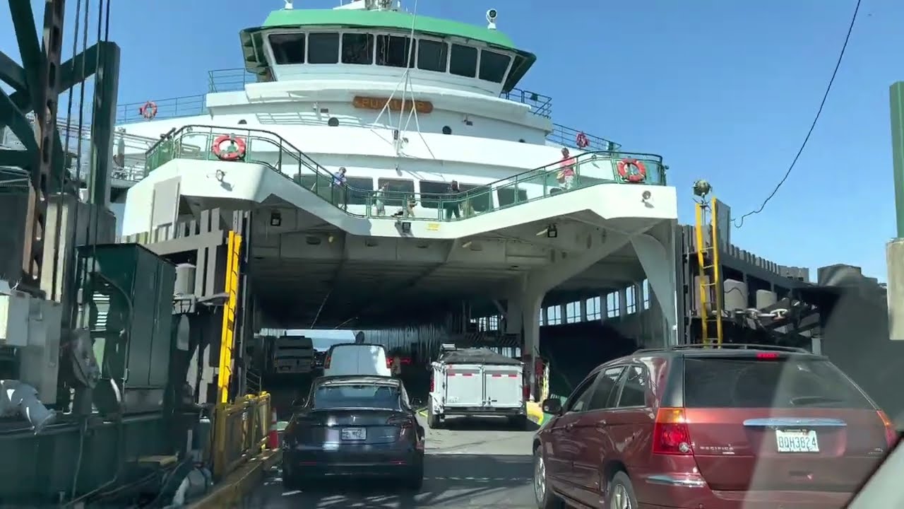 Boarding Edmonds - Kingston Ferry | Washington State Ferry - YouTube