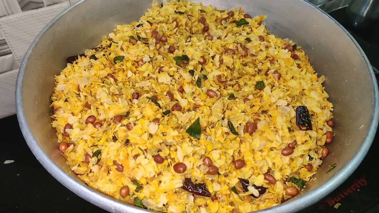 Healthy snack Atukula chuduva | Atukula mixture | Poha Mixture - YouTube