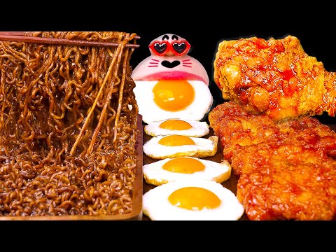 SUB| Siyah Fasulye Eriştesi, Kielbasa Sosis, Tatlı ve Baharatlı Tavuk! 🍜 ASMR Mukbang Yeme Gösterisi