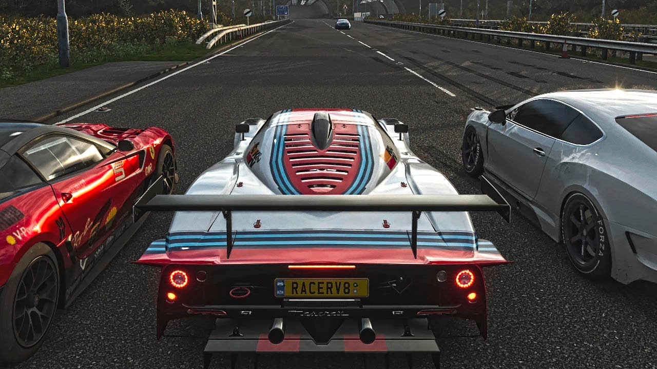 Forza Horizon 4 Drag Race autobahn | Racer V8 - YouTube