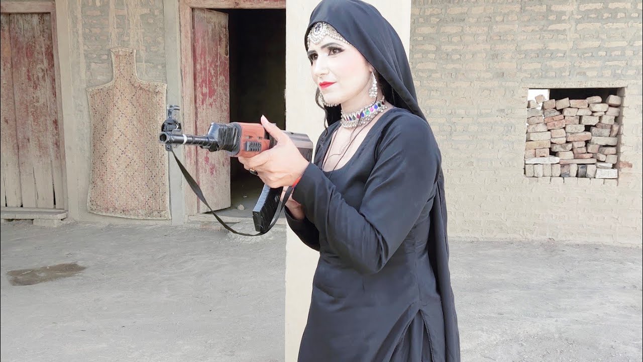 Shooting seen Rj Mehwish Khan - YouTube