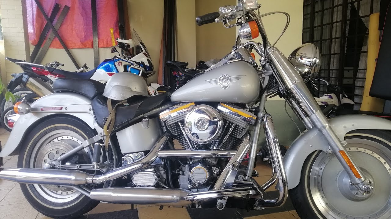 1990 was the first year for the Harley GRAY GHOST FAT BOY. 4400 unit ...
