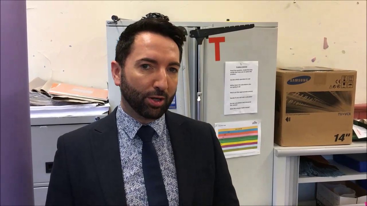 John Agnew from the Adult Community Learning Service #EduCardiff - YouTube