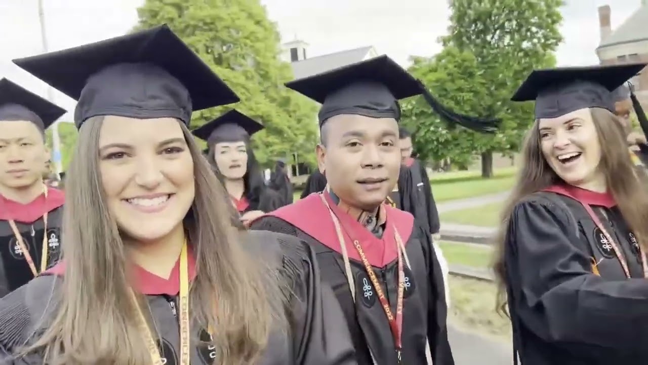 MAHASISWA INDONESIA WISUDA DI HARVARD UNIVERSITY - YouTube