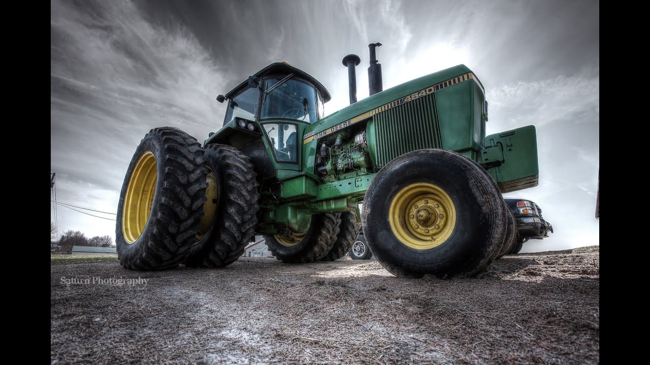 NEW TRACTOR and Chisel Plowing - John Deere 4640 - YouTube
