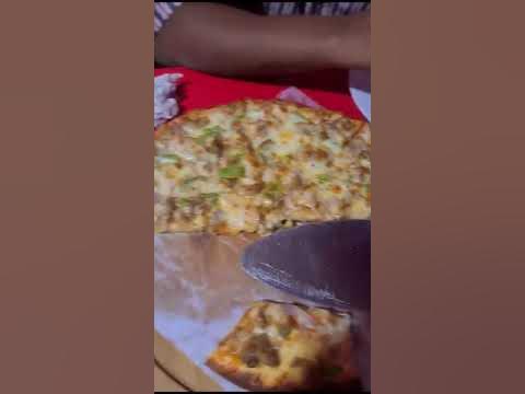 Pizza party with School Friends ️ - YouTube
