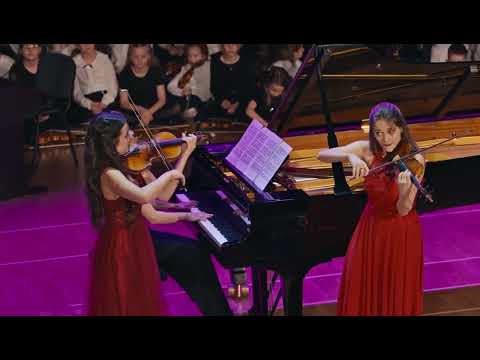 P. Sarasate: Navarra, Op. 33 for Two Violins and Piano ( Julia Majewska and Marta Dettlaff, Violin)