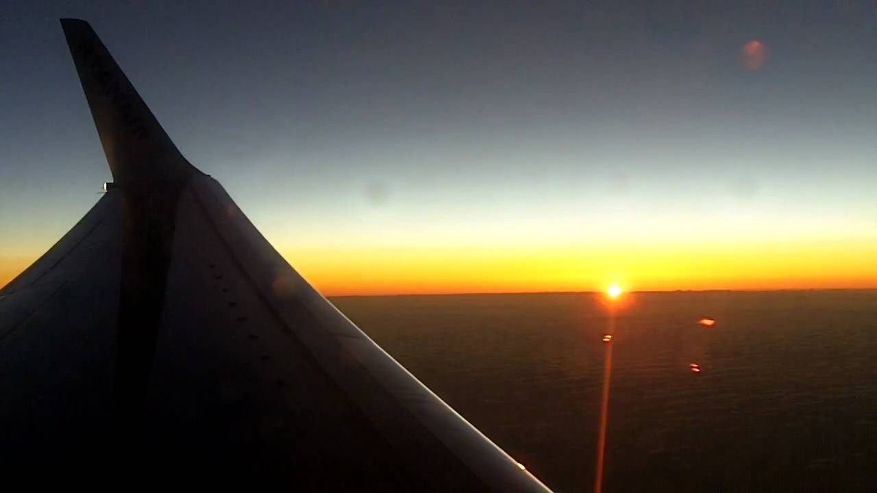 Watch the Sunset at 35,000 feet on Ryanair Flight - Boeing 737-800 ...