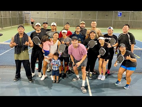 I played against a pickleball Pro Tyler Loong in Hawaii! - YouTube