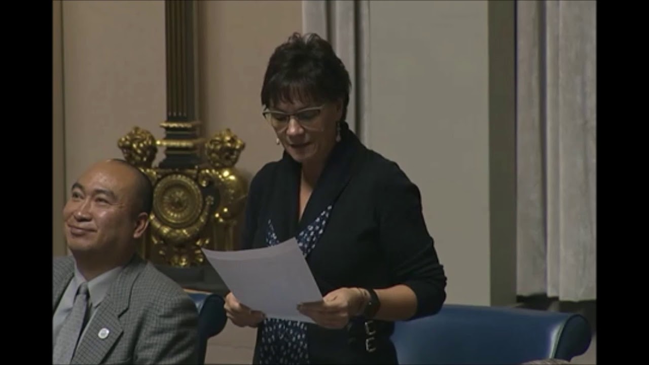 Janice Morley-Lecomte congratulates the Collège St. Norbert Collegiate ...