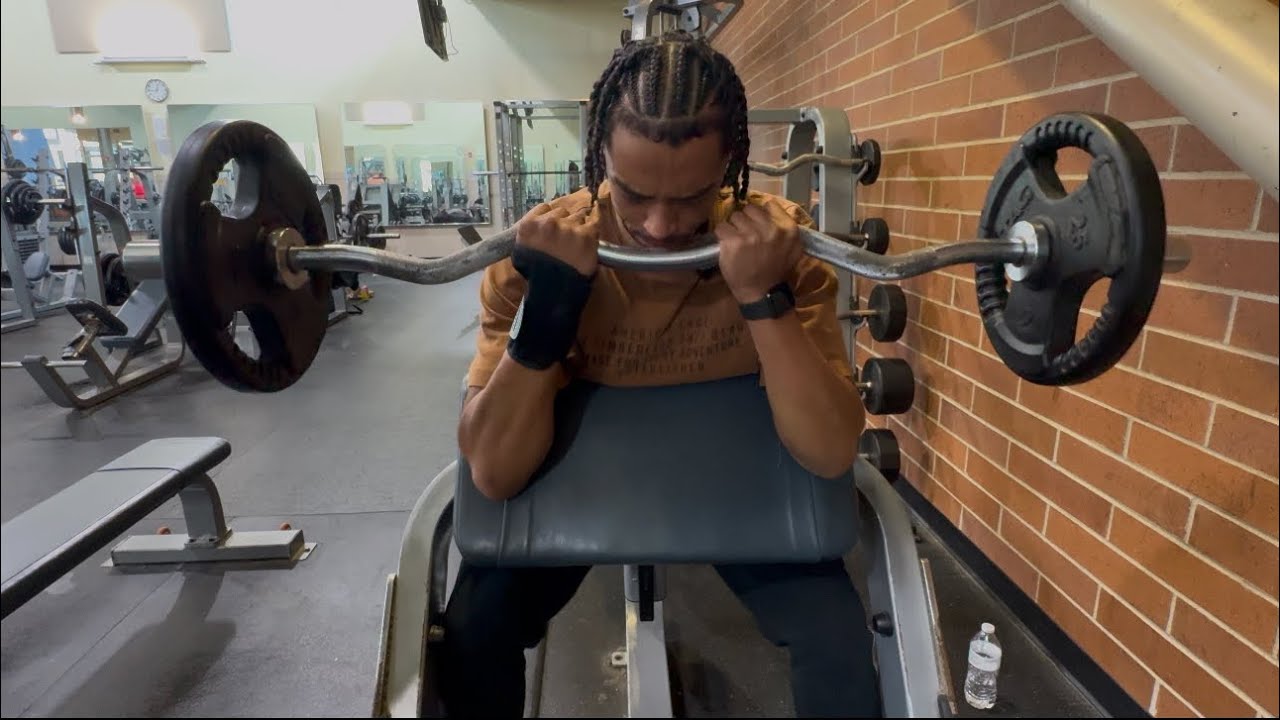 Day 01 - Bulk - Back & Bi, (First gym content) - YouTube