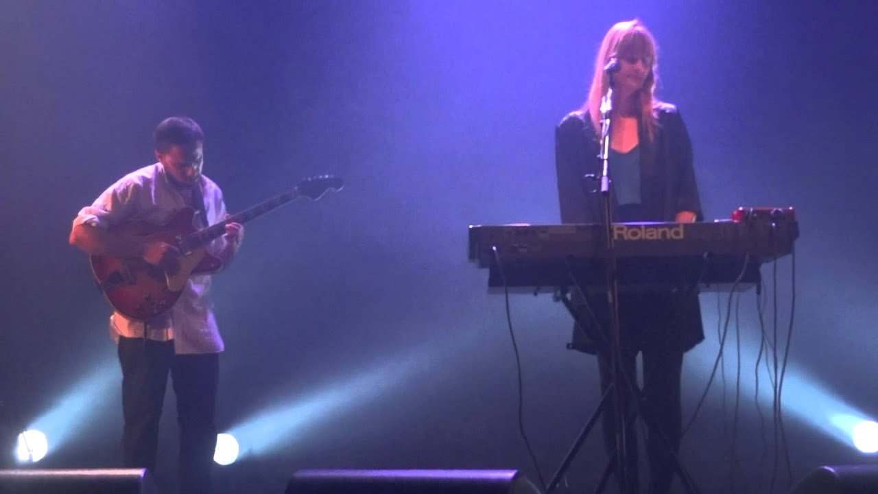 Erika Spring - Happy At Your Gate - Live @ Le Café de la Danse - 05-10 ...