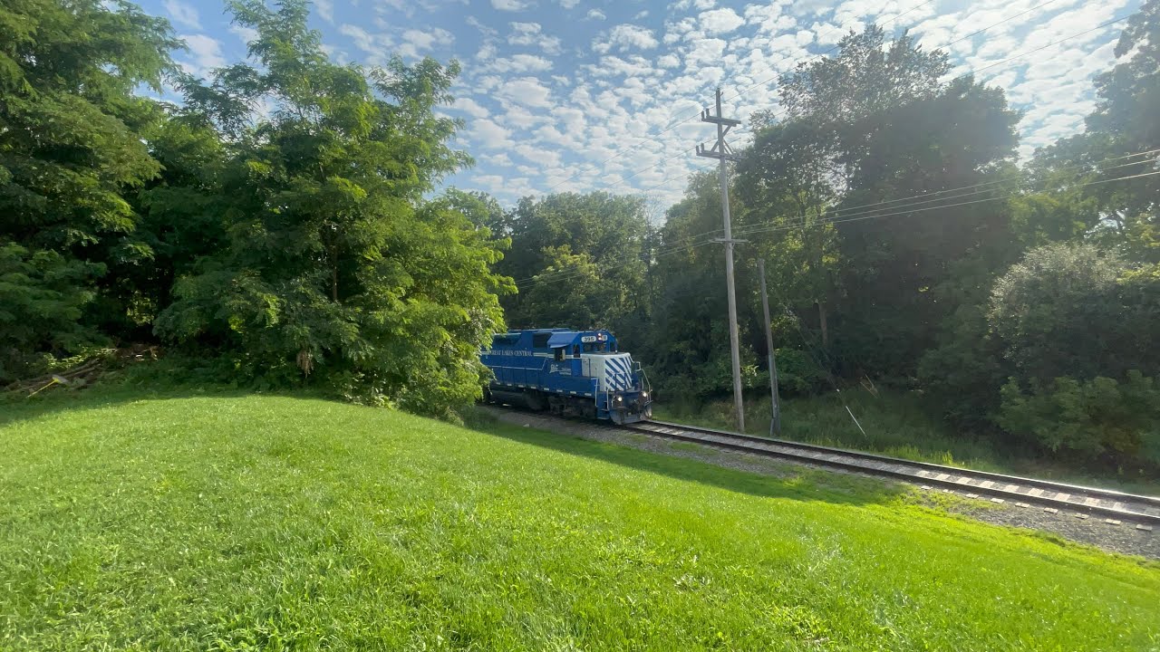 GLC Great Lakes Central Railroad coming through downtown Mount Pleasant ...