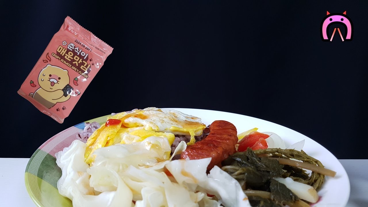Frank egg gim mukbang 후랑크 계란 김 감자볶음 물김치 - YouTube