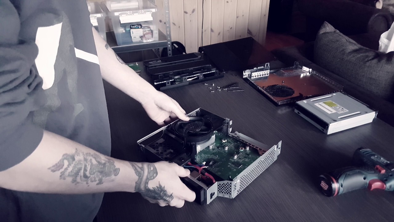 Xbox 360 Slim - Teardown - YouTube