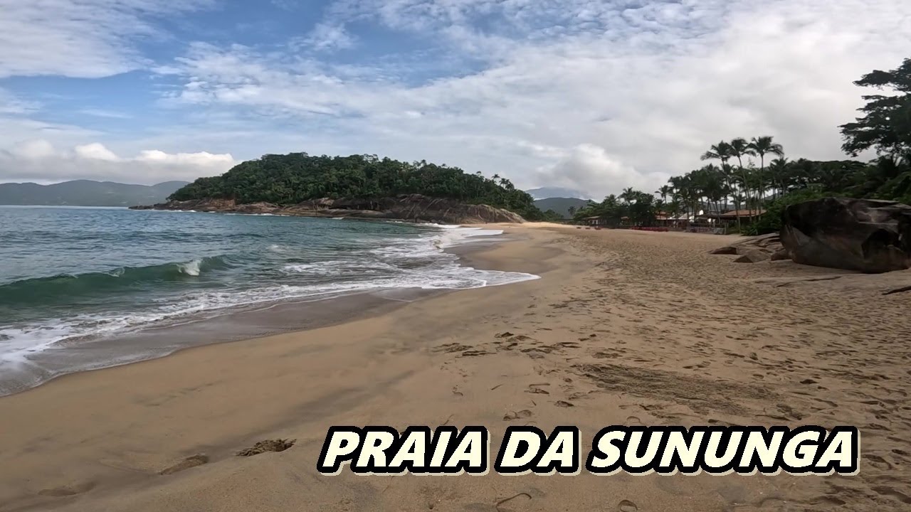 PRAIA DA SUNUNGA - GRUTA QUE CHORA - YouTube