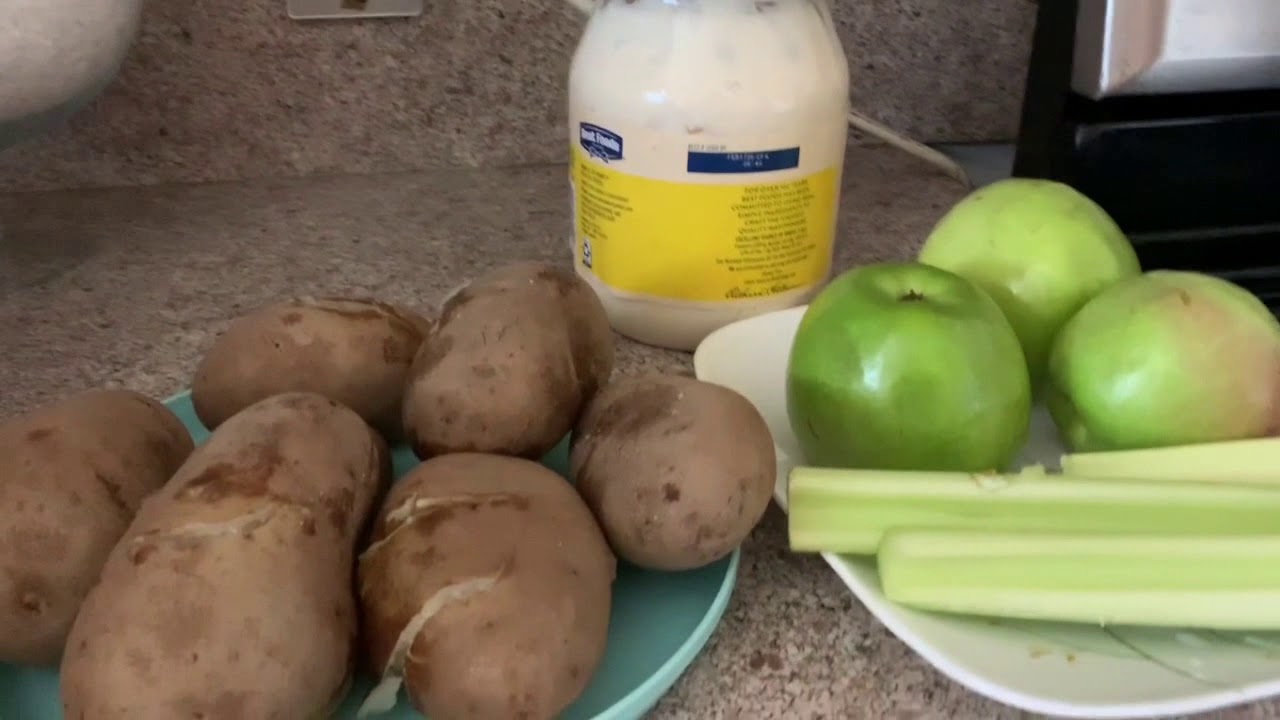 Ensalada de papa 🥔 apio y manzana Verde - YouTube