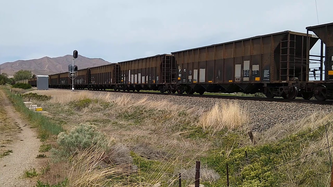 104 Car Train + 4 Engines - YouTube